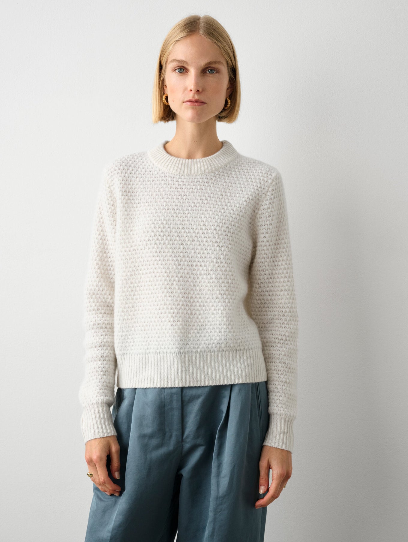 Cashmere Textured Crewneck – White + Warren